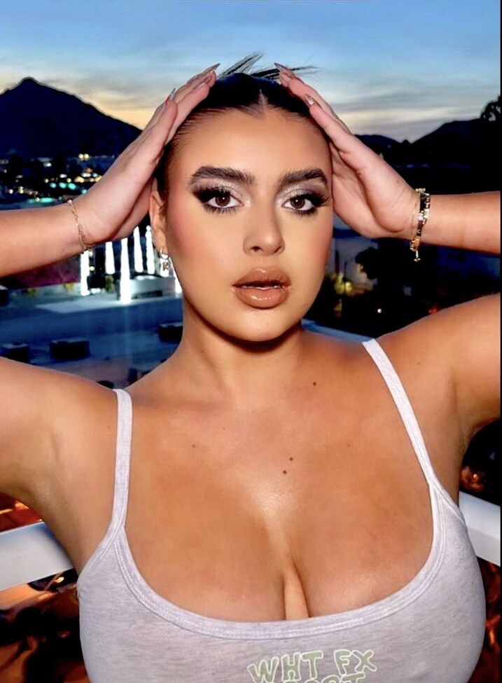Kalani Hilliker Nude Porn Pictures Xxx Photos Sex Images 4078562 Pictoa