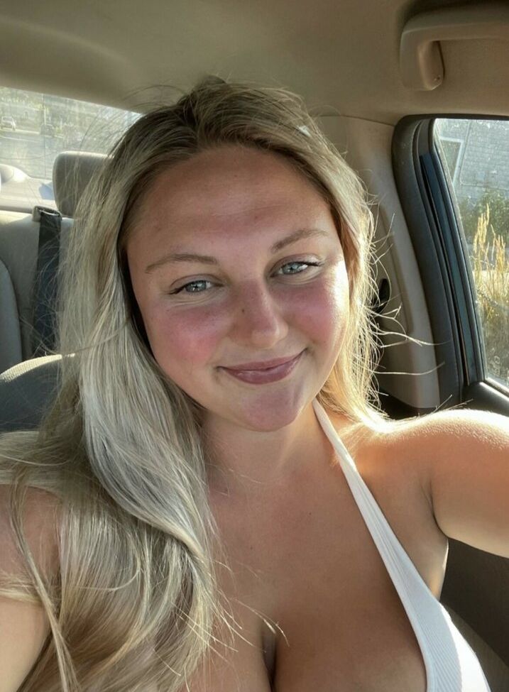 Emma Burzynski Nude Porn Pictures Xxx Photos Sex Images 4077826 Pictoa