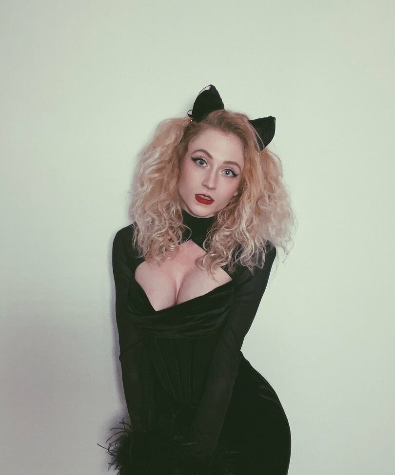 Janet Devlin Nude Porn Pictures Xxx Photos Sex Images 4087496 Pictoa
